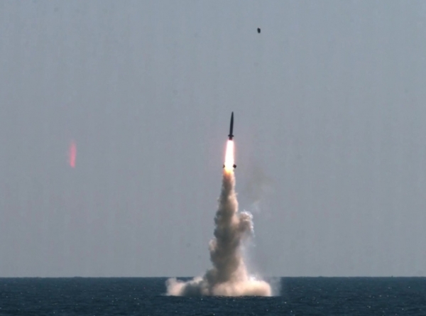 세계 7번째로 성공한 한국의 SLBM... 北의 평가절하